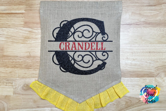 How To Use Your Cricut To Make A Personalized Garden Flag - with FREE SVG